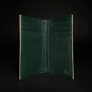 Gucci Essence Classic Card Case Leather
