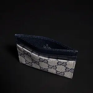 Gucci Essence Classic Card Case Gg Canvas