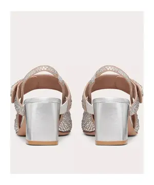 Valentino Garavani Vlogo Signature Embellished Pumps