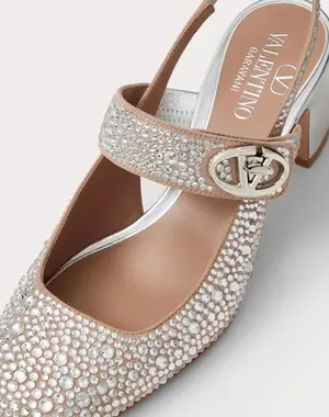 Valentino Garavani Vlogo Signature Embellished Pumps