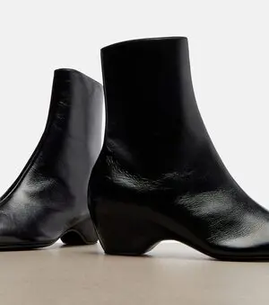 Khaite Pointed-toe Leather Ankle Boots
