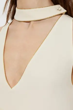 Valentino Garavani Sleeveless V-neck Dress - No