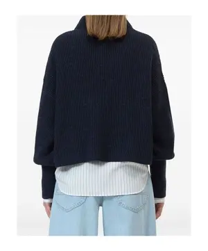 Closed Cuffed-sleeves Sweater