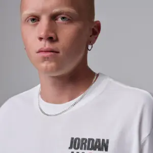 JORDAN Brooklyn T-shirt