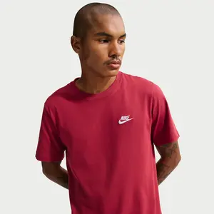 Nike Sportswear Club T-shirt - Red