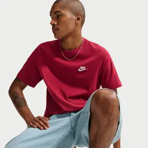 Nike Sportswear Club T-shirt - Red