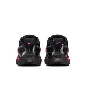 Nike V5 Rnr Shoes With Reflective Accents