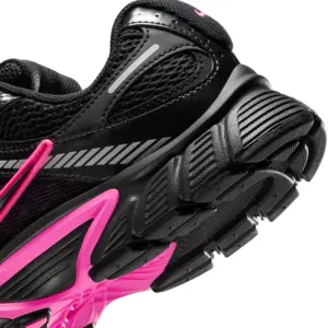 Nike V5 Rnr Shoes With Reflective Accents