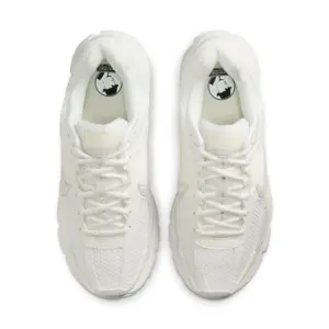 Nike Zoom Vomero Athletic Shoes With Reflective Accents - White