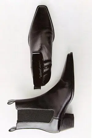 Jeffrey Campbell Chelsea Boots With High-shine Finish And Pointed Toe
