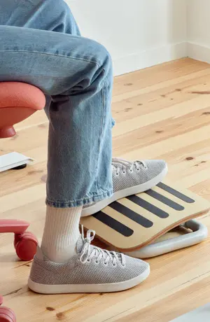 BRANCH Adjustable Footrest