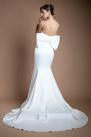 Coast Strapless Bow Fishtail Gown