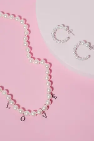The Pearl Source White Freshwater Cultured Pearl Graduated Hoop Earrings - White Gold