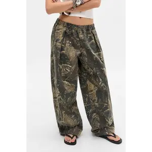 BDG URBAN OUTFITTERS Bobbi Camouflage Pants - Brown
