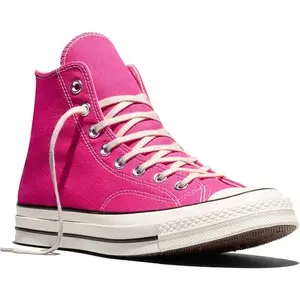 CONVERSE Chuck 70 Gender Inclusive Sneakers - Rough Raspberry