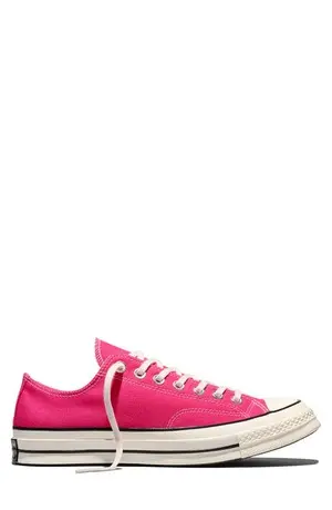 CONVERSE Chuck 70 Gender Inclusive Sneaker - Rough Raspberry/egret/black