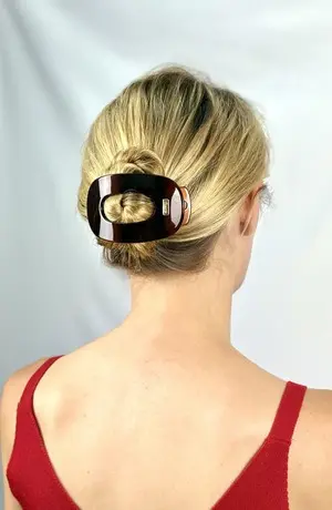 FICCARE Oval Yoga Clip - Auburn