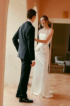 DIVINE ATELIER Lena Silk Strapless Gown - Ivory