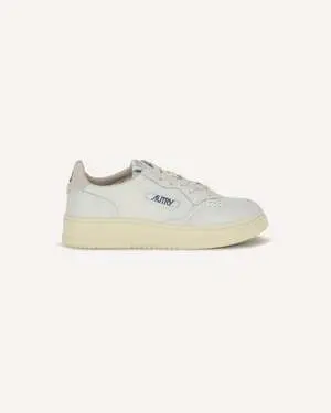 AUTRY Medalist Low Leather Sneakers - White