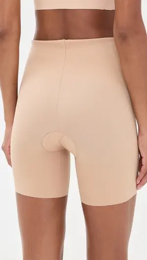 HONEYLOVE Superpower Mid-waist Shorts