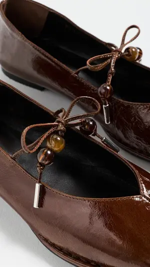 ALOHAS Sway Beads Leather Ballet Flats
