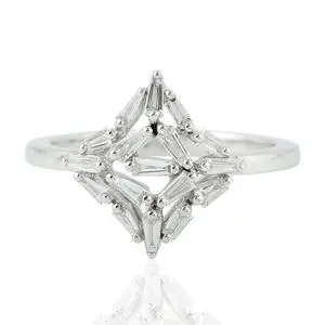 ARTISAN Baguette Diamond Geometric Star Ring In 18k Gold - White