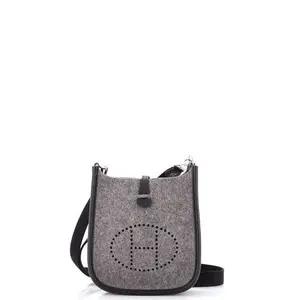 Hermès Evelyne Bag Gen Iii Felt Tpm - Black