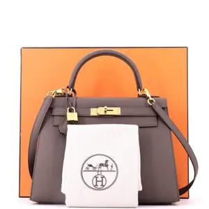 Hermès Kelly Handbag Epsom With Gold Hardware 28