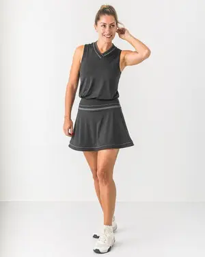BOAST V-neck Tank - Black