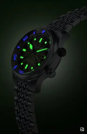 SPINNAKER Bradner Automatic Diver Watch With Stainless Steel Bracelet