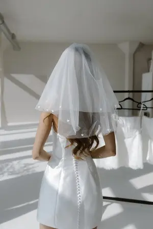 UNTAMED PETALS Lucky In Love Mini Veil