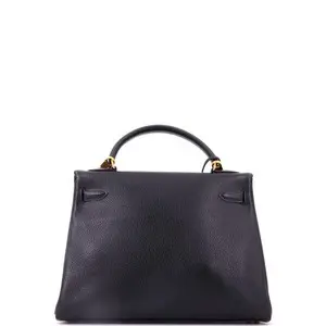 Hermès Kelly Handbag Ardennes With Gold Hardware 32