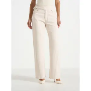 Manière De Voir Loane Twisted Leg Jeans With Waist Adjuster - Cream
