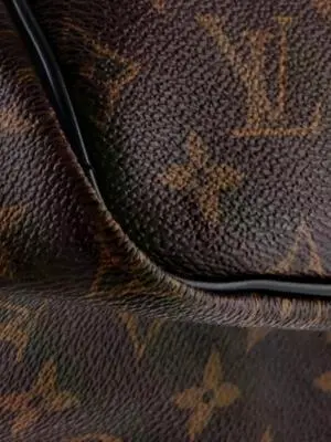 LOUIS VUITTON Keepall Bandouliere 55 Travel Bag - Black