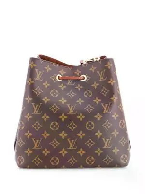 LOUIS VUITTON Monogram Canvas Mm Bucket Bag