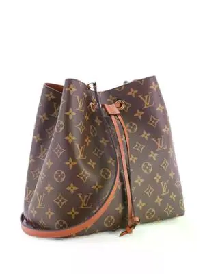 LOUIS VUITTON Monogram Canvas Mm Bucket Bag