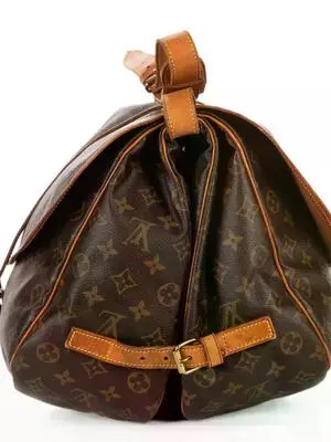 LOUIS VUITTON Saumur Cross Body Bag