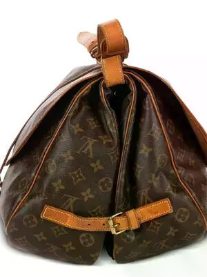 LOUIS VUITTON Saumur Cross Body Bag