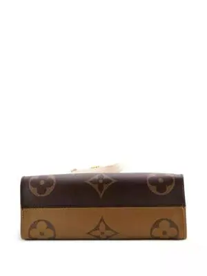LOUIS VUITTON Onthego East West Shoulder Bag