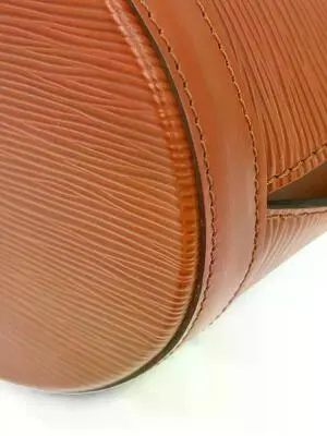 LOUIS VUITTON 1996 Cluny Epi Bucket Bag - Brown
