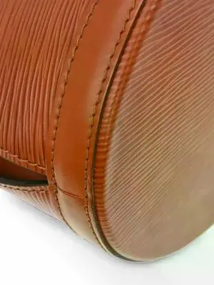 LOUIS VUITTON 1996 Cluny Epi Bucket Bag - Brown