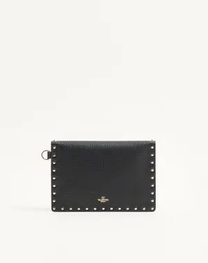 Valentino Garavani Rockstud Grainy Calfskin Pouch - Black