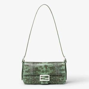 Fendi Baguette 26424