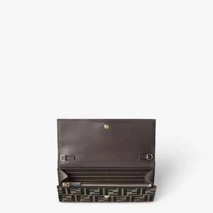 Fendi Tube Continental With Chain