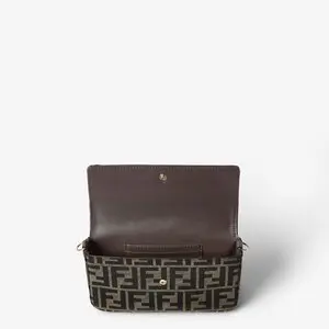 Fendi Tube Wallet On Chain