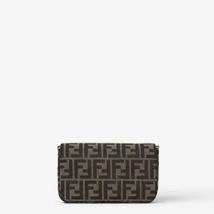 Fendi Tube Wallet On Chain
