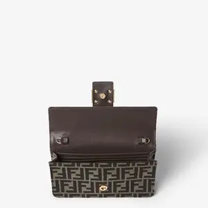 Fendi Tube Wallet On Chain
