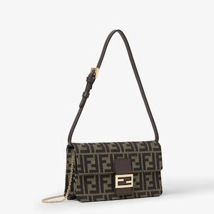 Fendi Tube Wallet On Chain