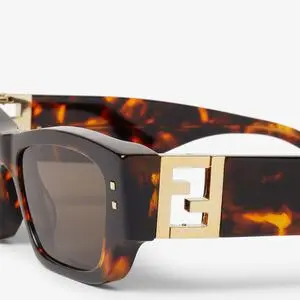 Fendi Ff Logo Rectangular Sunglasses