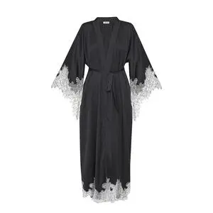 AVENUE 8 Lace Detailed Maxi Robe /white Lace - Black